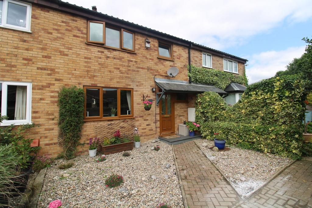Trinity Close, Roxton, Bedford, MK44 3 bed terraced house for sale - £ ...
