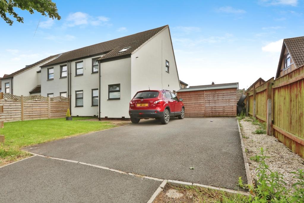 Horrox Court, Keyingham, Hull, HU12 9SJ 4 bed semi-detached house - £ ...