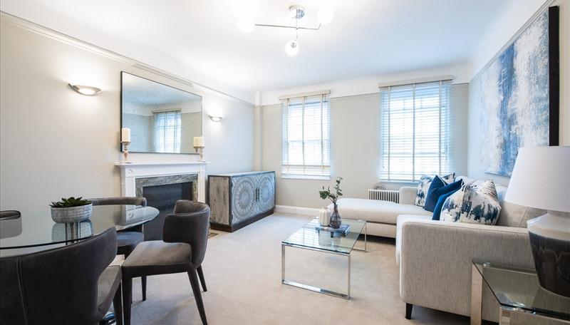 Fulham Road, South Kensington, SW3 2 bed flat - £4,767 pcm (£1,100 pw)