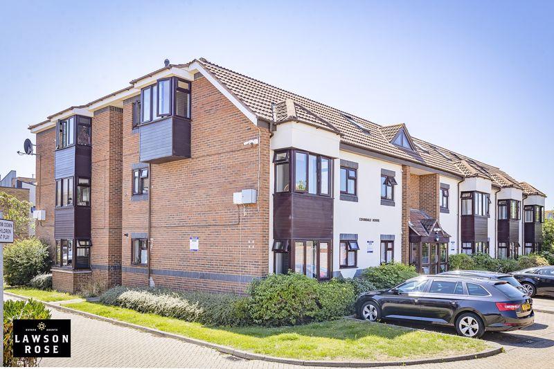 Pedam Close, Southsea 2 bed flat for sale - £190,000