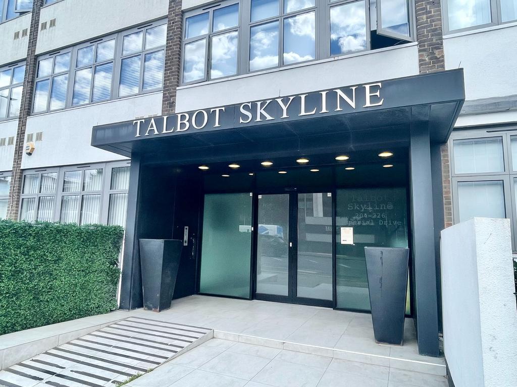 204-226 Imperial Drive, Harrow HA2 Studio - £1,200 pcm (£277 pw)
