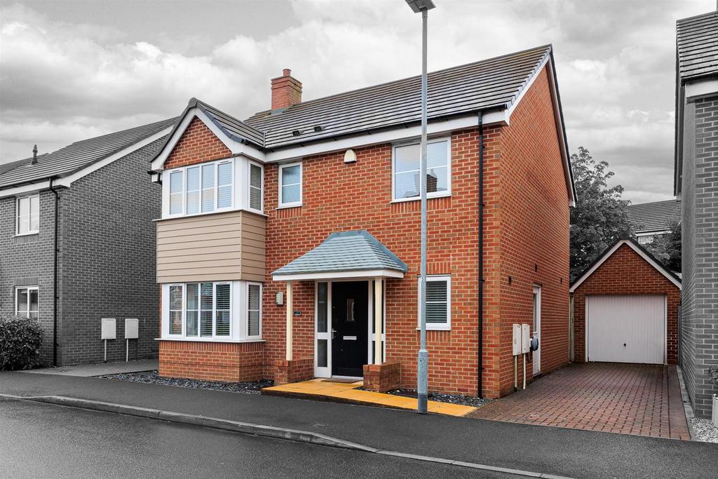 Scholars Way, Stoke-on-Trent ST9 4 bed detached house for sale - £335,000