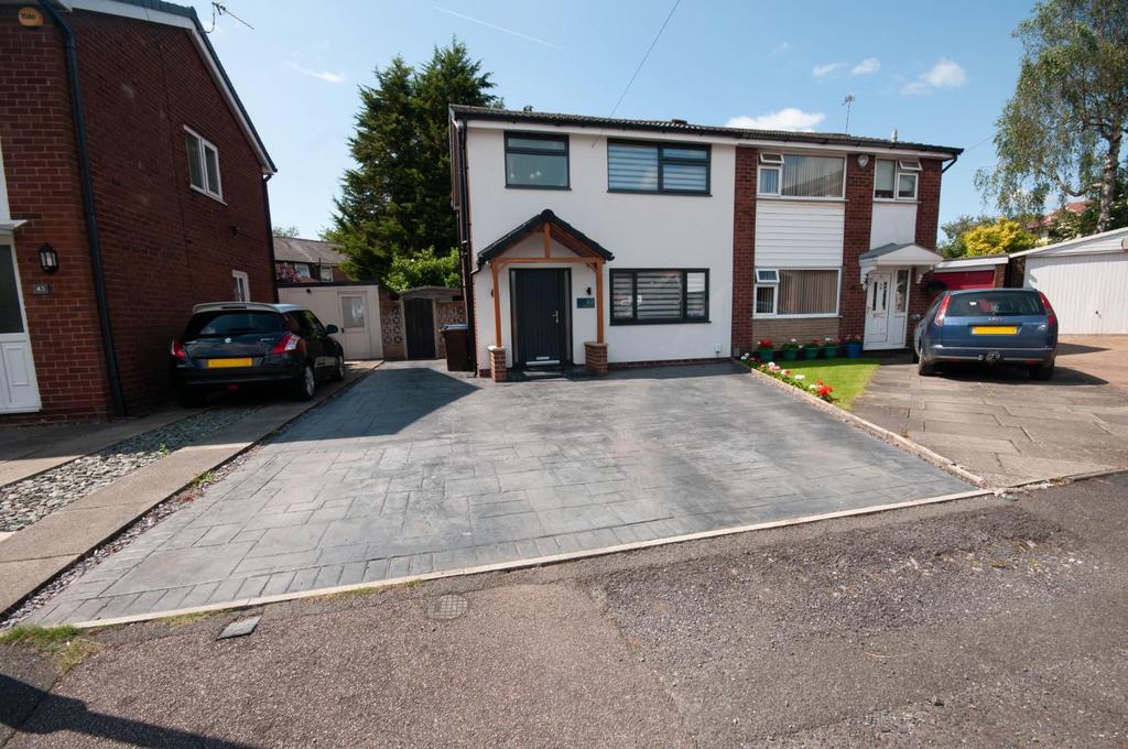 Wilton Gardens, Manchester M26 3 bed semi-detached house - £280,000