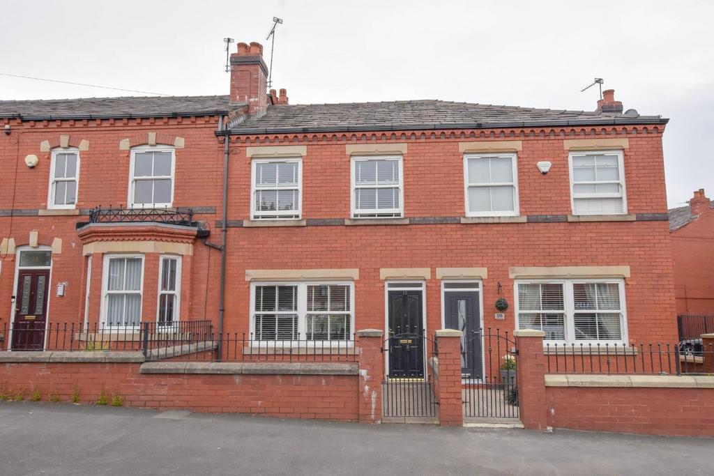 Woodhouse Lane, Springfield, Wigan... 3 bed terraced house - £150,000