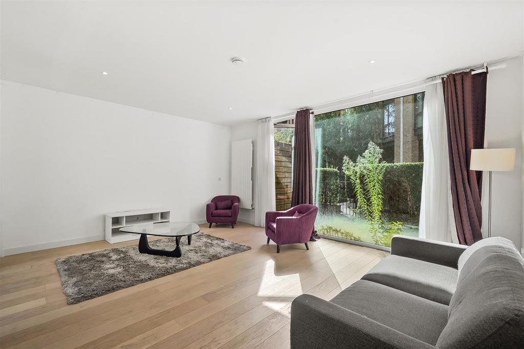 Starboard Way, Royal Wharf, E16 4 bed townhouse - £3,750 pcm (£865 pw)