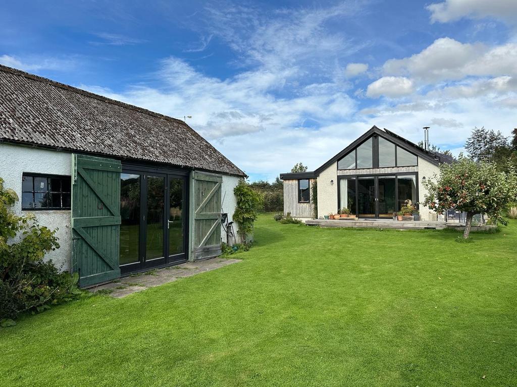 Whiteinch, Kinloss 3 bed cottage - £340,000