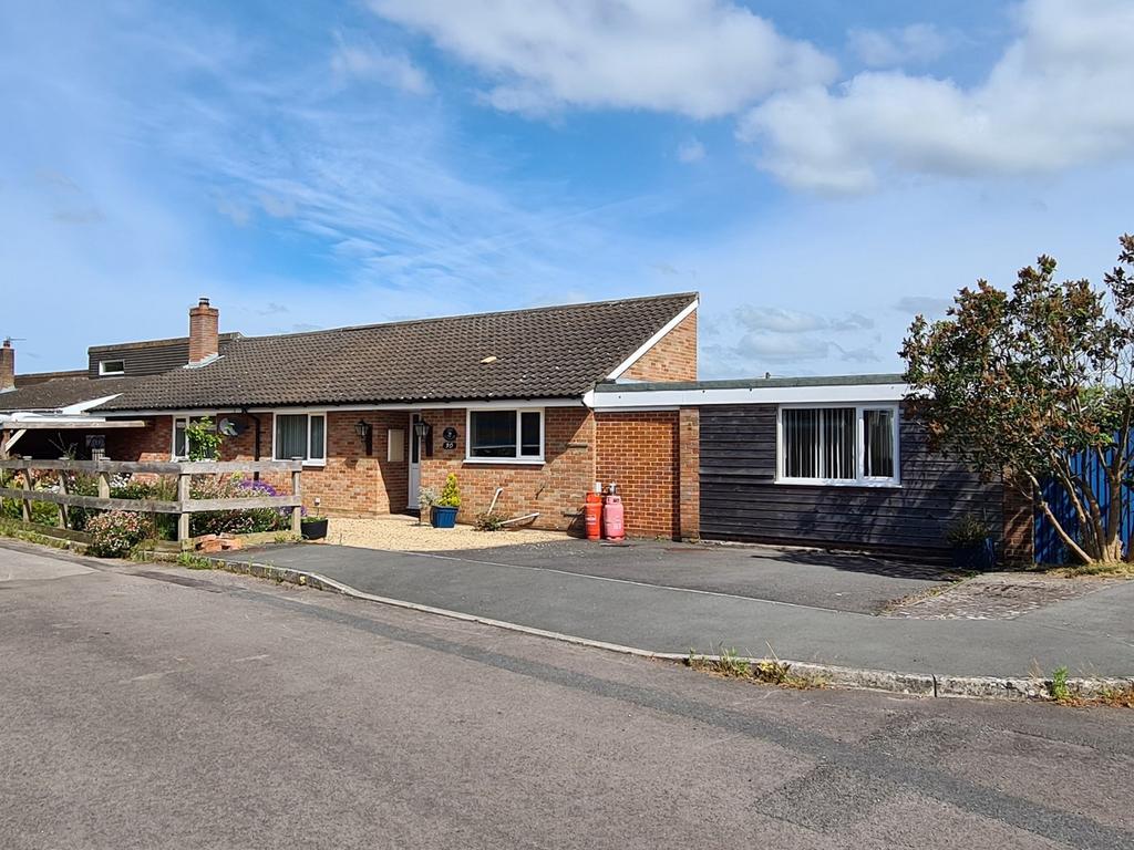 Kirle Gate, Meare, Glastonbury, BA6 3 bed detached house for sale - £ ...