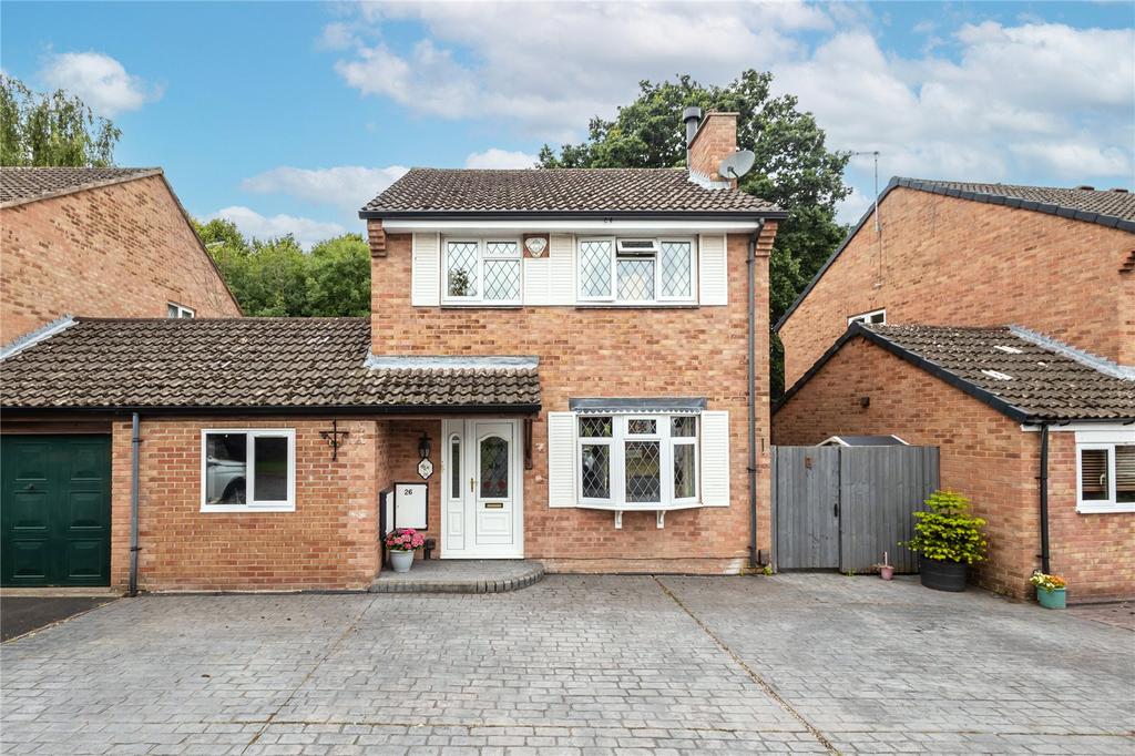 Forest Close, Shawbirch, Telford... 4 bed link detached house for sale ...