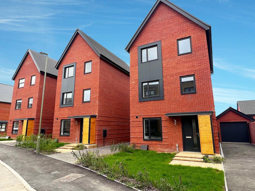 Glassfield Road, Fareham PO15 3 bed house to rent - £1,850 pcm (£427 pw)