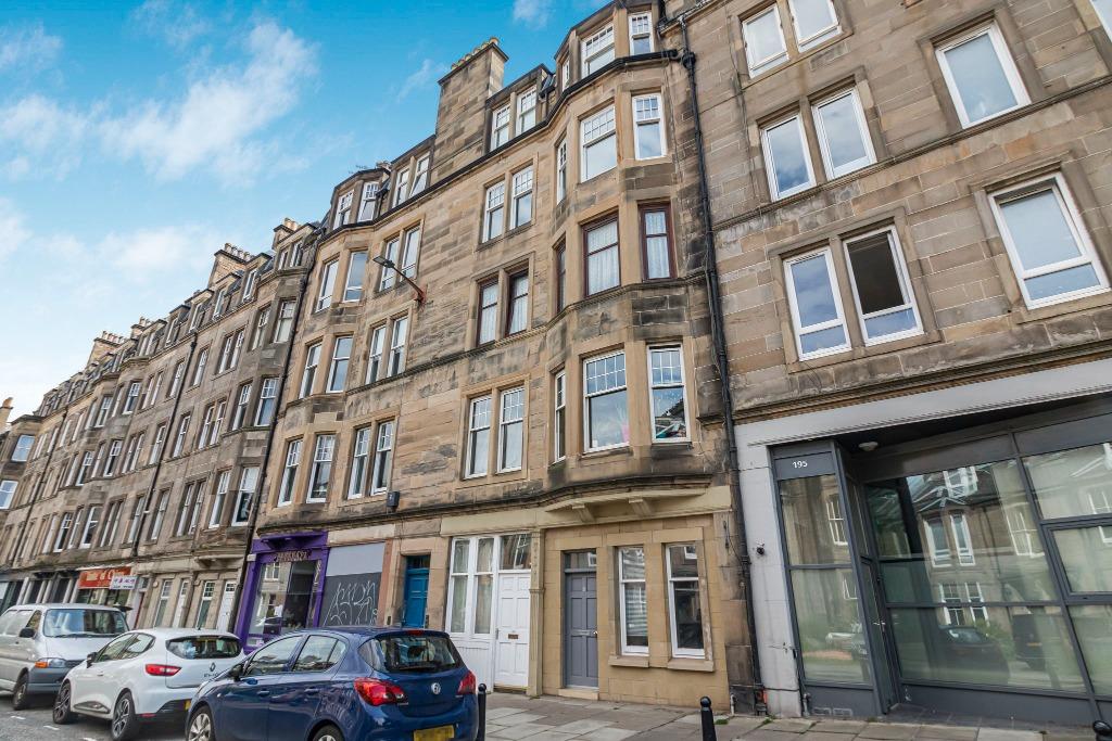 Gilmore Place, Viewforth, Edinburgh, EH3 3 bed flat - £2,625 pcm (£606 pw)