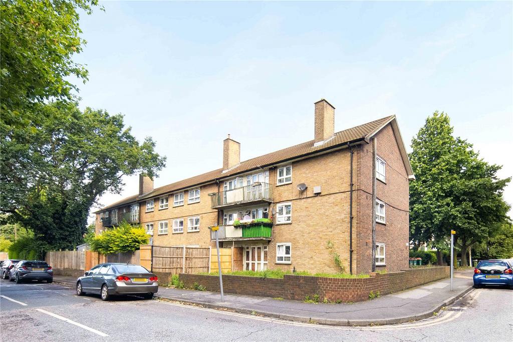 Paul Street, Stratford, London, E15 2 bed flat - £300,000