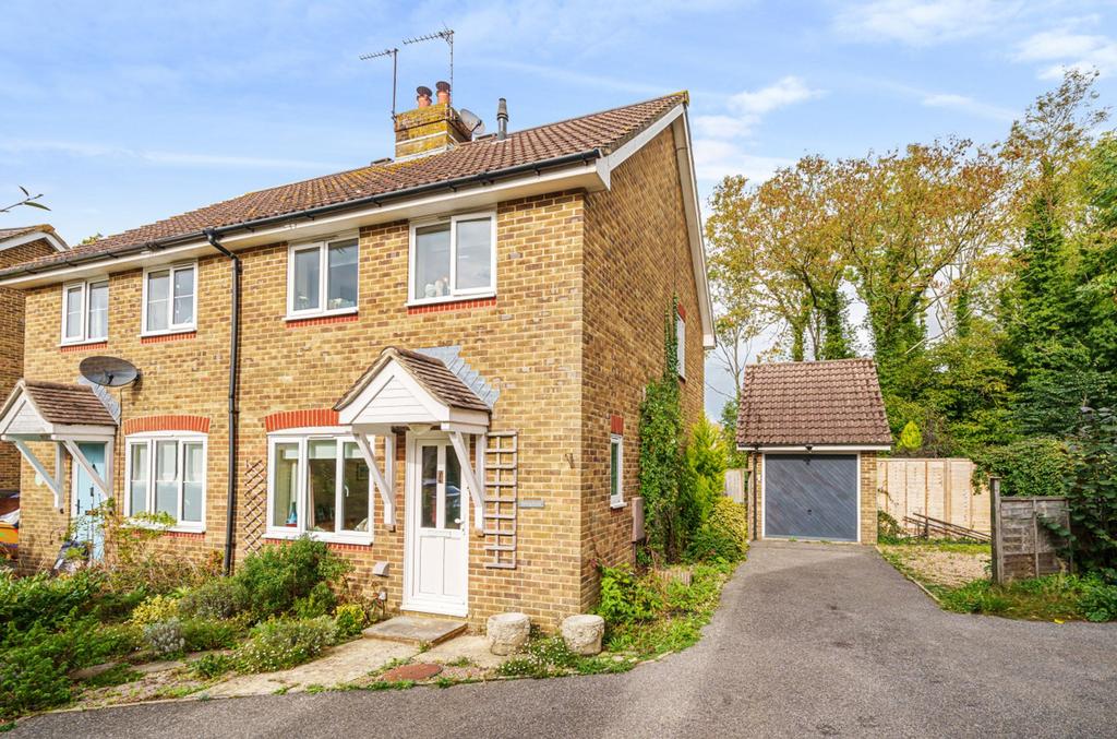 High Bar Lane, Thakeham, RH20 2 bed semi-detached house - £375,000