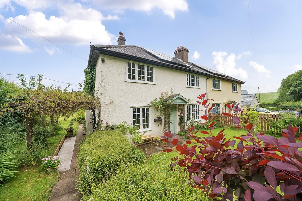 Defynnog Road, Sennybridge, Brecon... 3 bed semi-detached house - £295,000