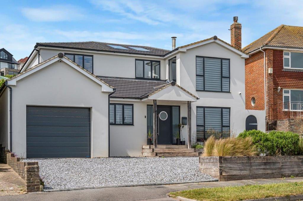 Arundel Drive West, Saltdean, BN2 8SJ 5 bed detached house - £1,250,000