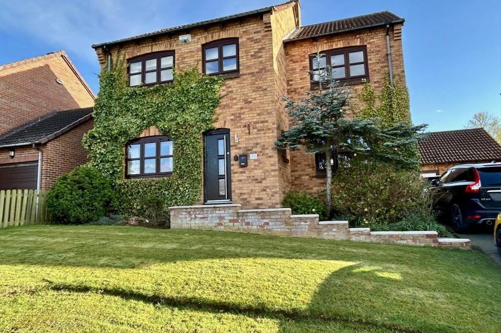 Farm Lane, Ingleby Barwick 4 bed detached house for sale - £325,000