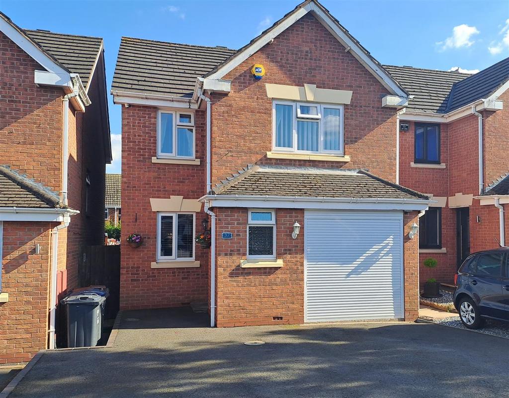 Kingfisher Close, Sheldon, Birmingham 3 bed detached house - £340,000