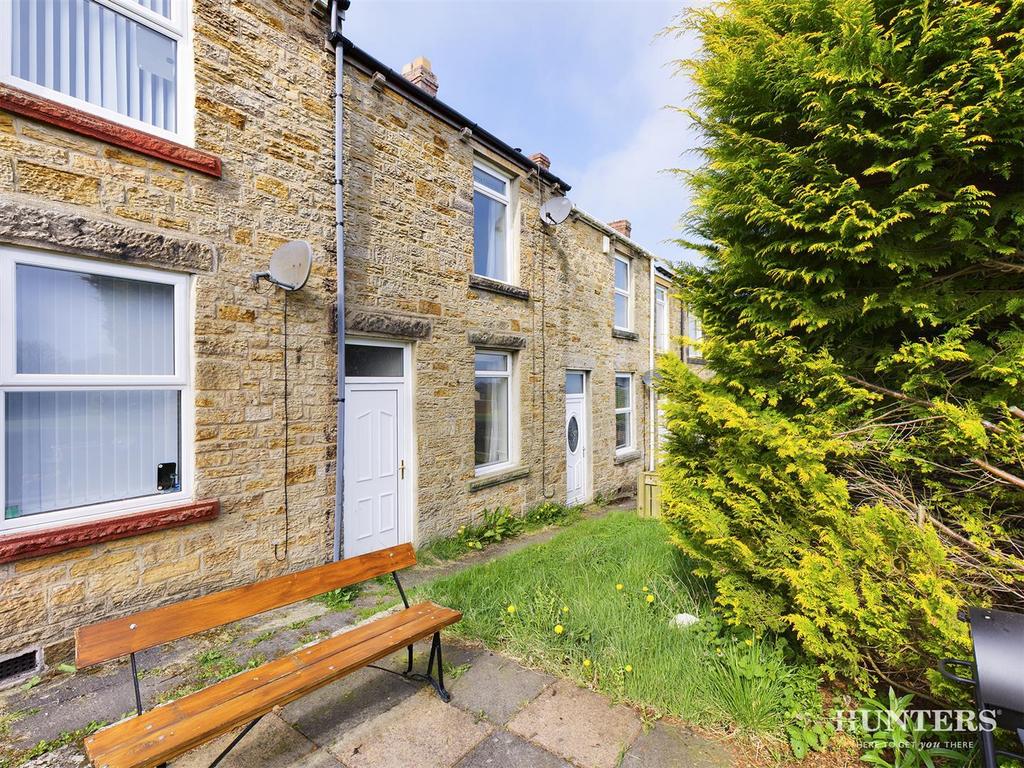 Park Terrace, Leadgate, Consett 2 bed terraced house - £40,000
