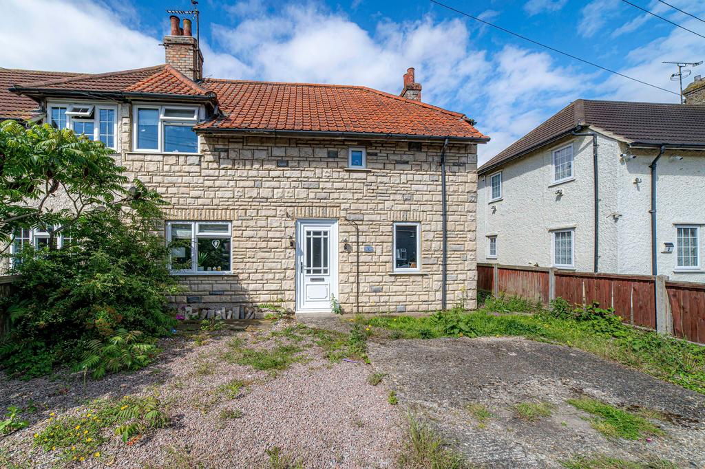 The Poplars, Hersden, CT3 3 bed end of terrace house - £260,000