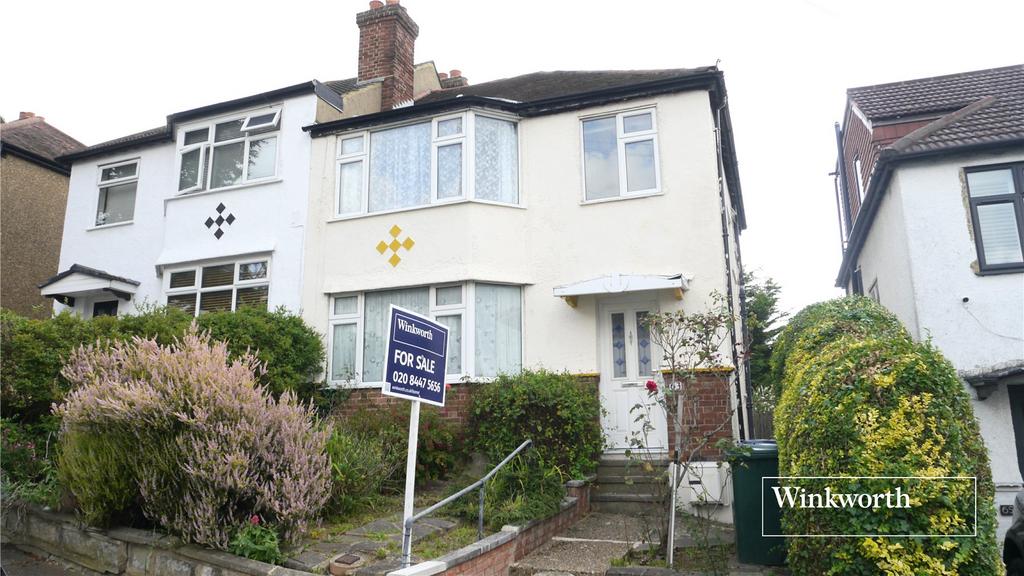 Woodfall Avenue, Barnet, EN5 3 bed semi-detached house - £575,000