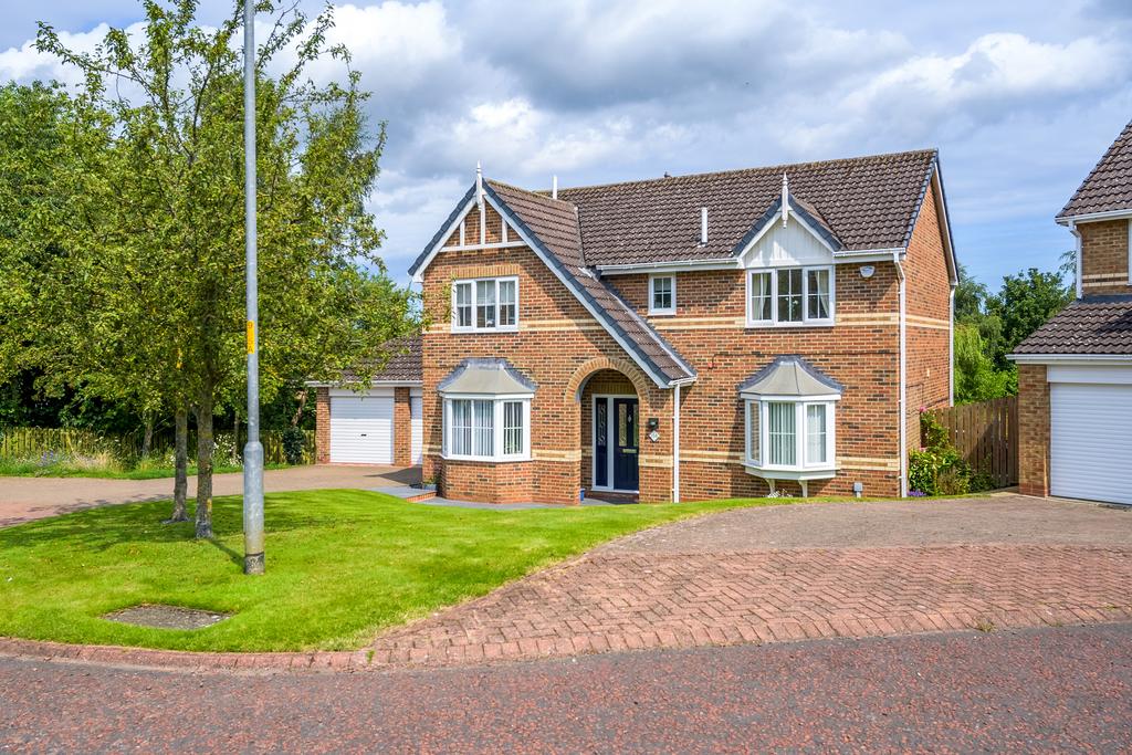 Alnwick NE66 5 bed detached house - £450,000