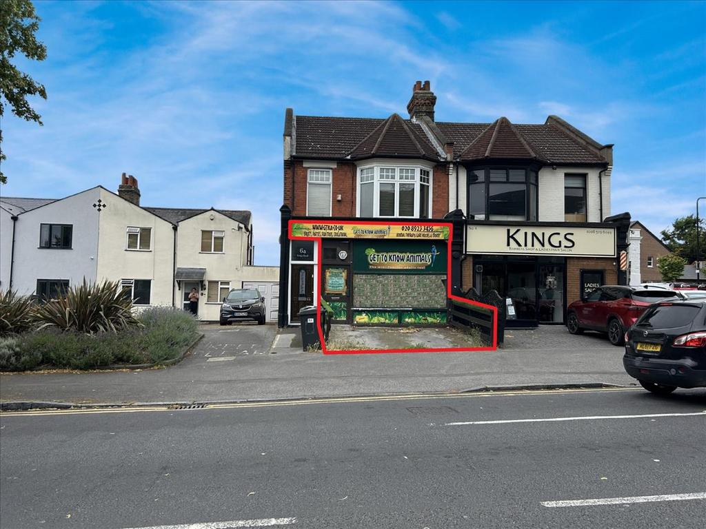 6 Kings Road, Chingford, London, E4 Retail property (high street) - £ ...
