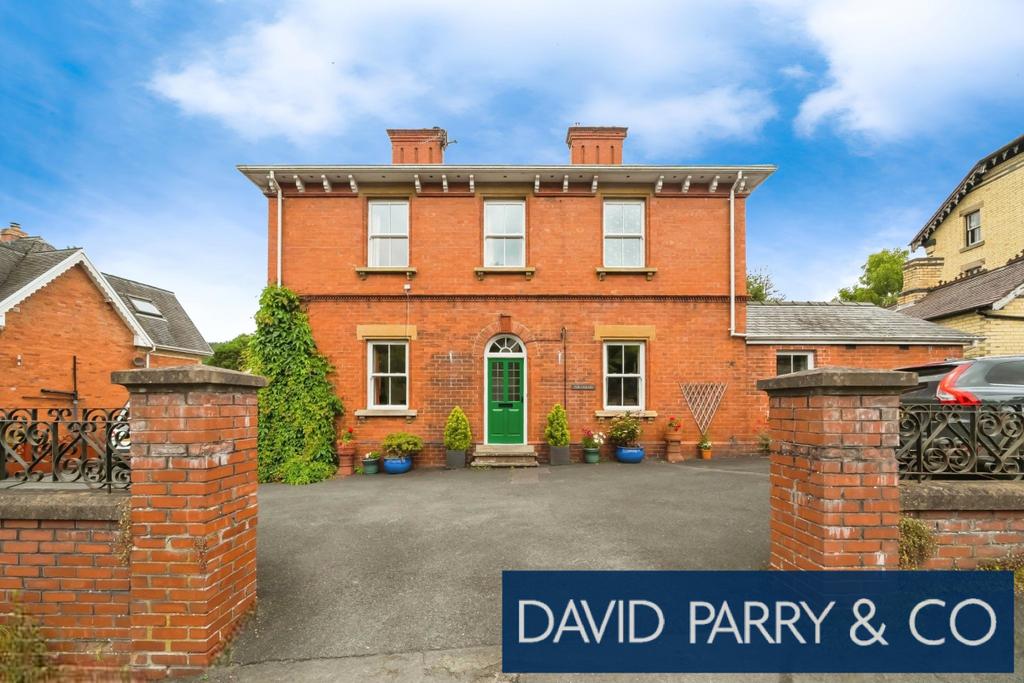 Presteigne Road KNIGHTON LD7 1HY 3 bed detached house for sale - £525,000