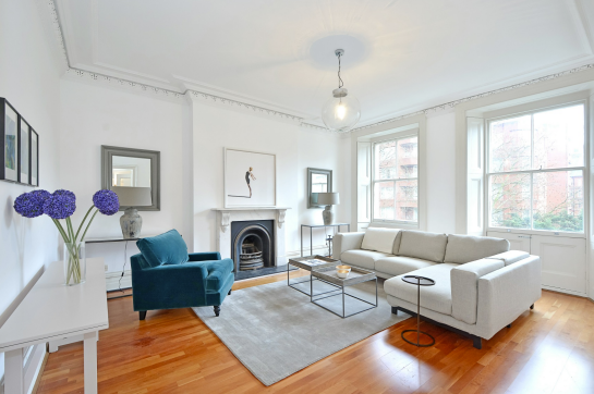 11 Palace Gate, London W8 2 bed apartment - £5,200 pcm (£1,200 pw)
