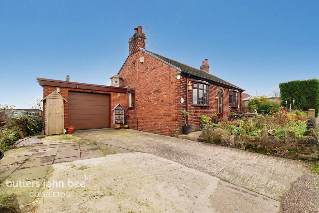 Gun Battery Lane, Stoke-On-Trent 2 bed bungalow for sale - £225,000