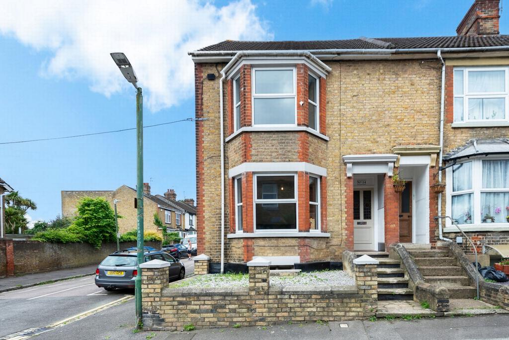 Bower Lane, Maidstone, ME16 4 bed house - £500,000