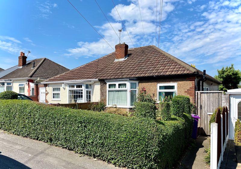 Pruden Avenue, LANESFIELD, WV4 6PT 2 bed bungalow - £150,000