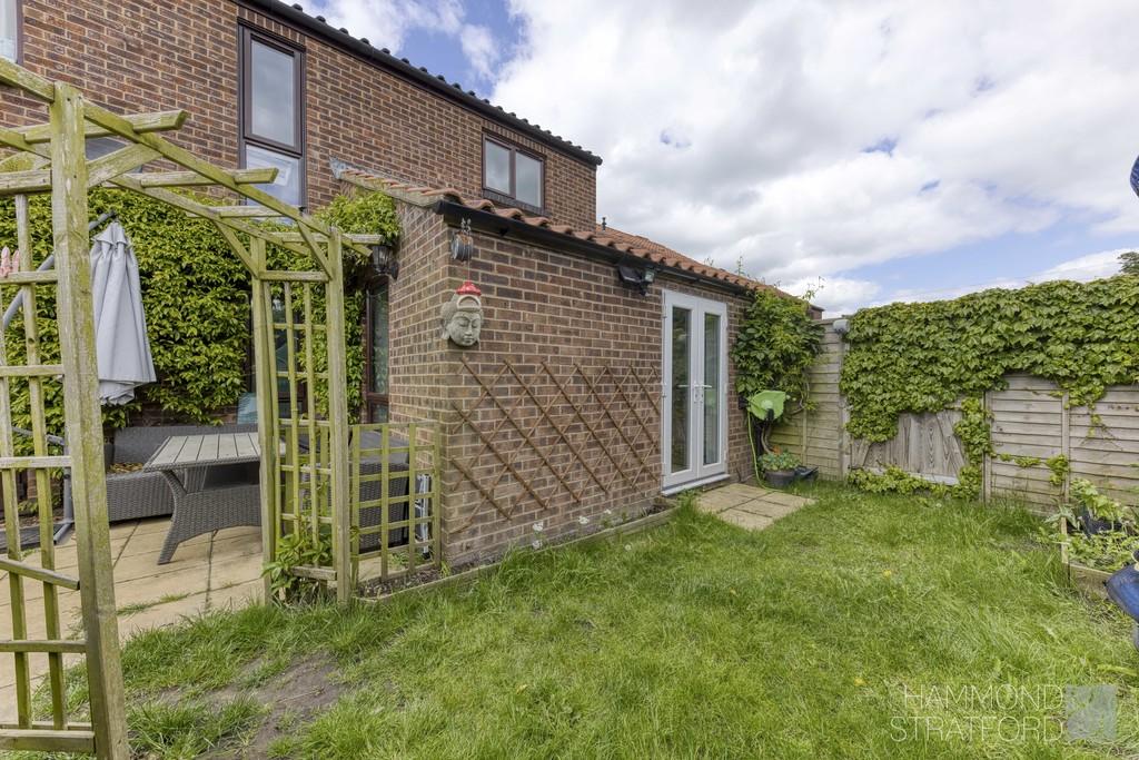 Muriel Kenny Court, Hethersett 4 bed end of terrace house for sale - £ ...
