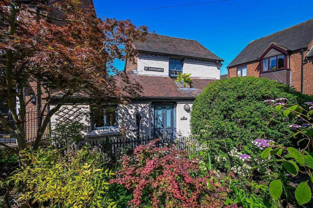 Pump Cottage, 24 St Leonards Close... 1 bed cottage for sale - £265,000