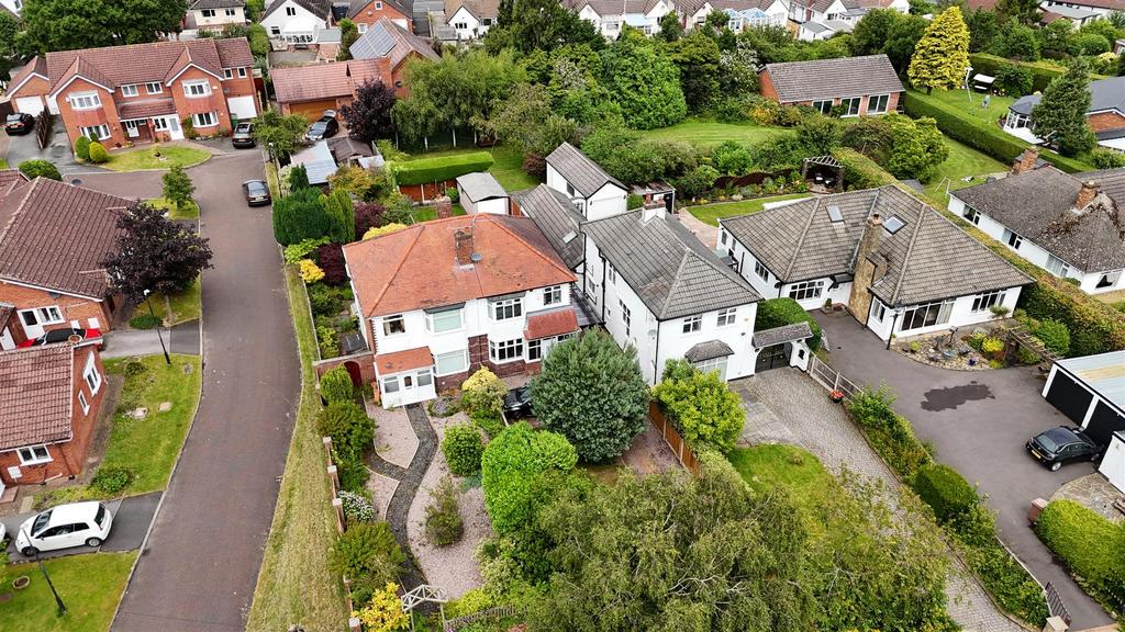 Sparks Lane, Thingwall, Wirral 3 bed semi-detached house - £260,000