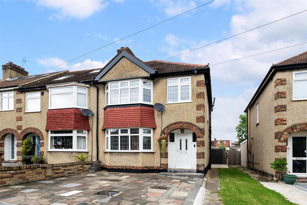 Connaught Road, Sutton 3 bed house for sale - £625,000