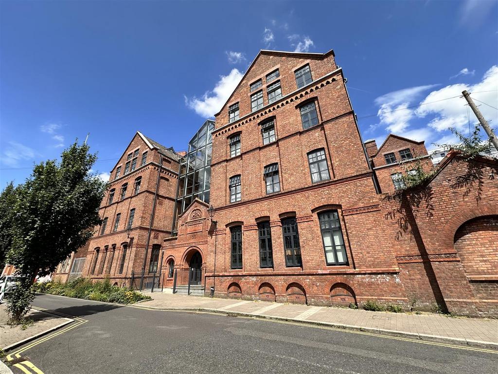 Model Lodging House, Bloom Street... 2 bed apartment for sale - £180,000