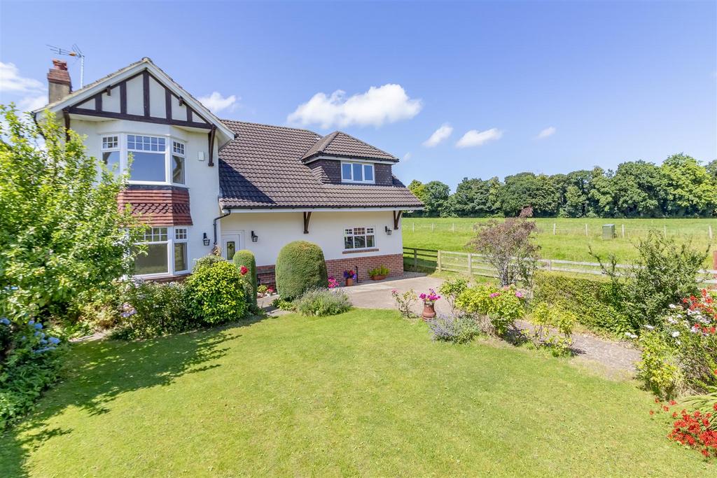 Richmond Lodge, Harrogate Road, Huby... 4 bed detached house for sale ...
