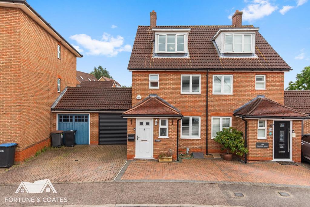 Malkin Drive, Church Langley, Harlow 3 bed semi-detached house - £400,000