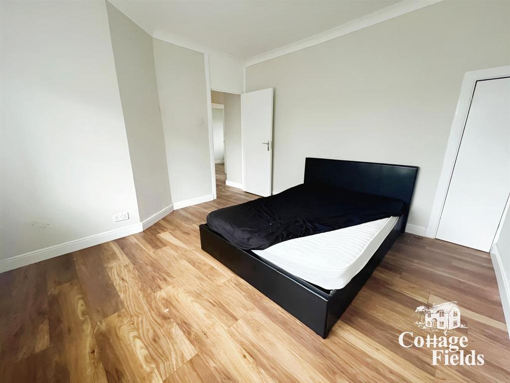 Spring Hills Harlow 1 Bed Flat To Rent £1 250 Pcm £288 Pw