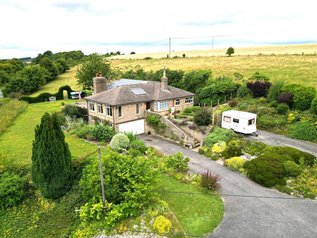Salisbury Road, Salisbury SP3 4 bed detached bungalow for sale - £750,000