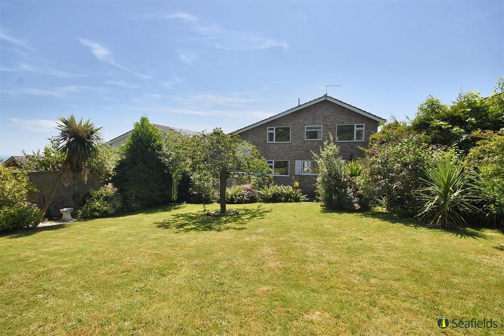 Solent View Road, Seaview, PO34 5HL 4 bed detached house for sale - £ ...