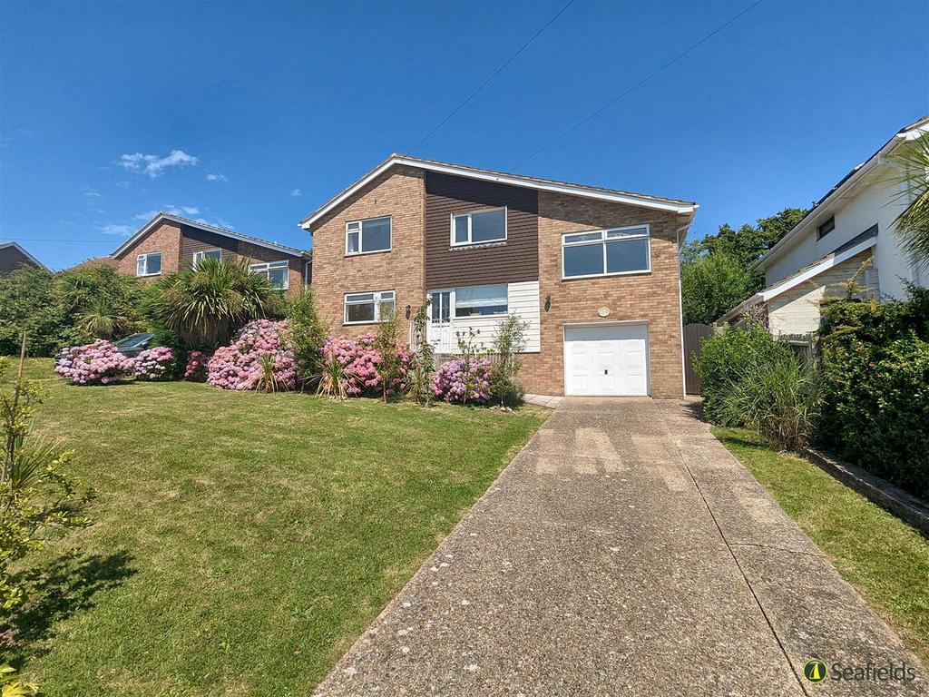 Solent View Road, Seaview, PO34 5HL 4 bed detached house - £620,000