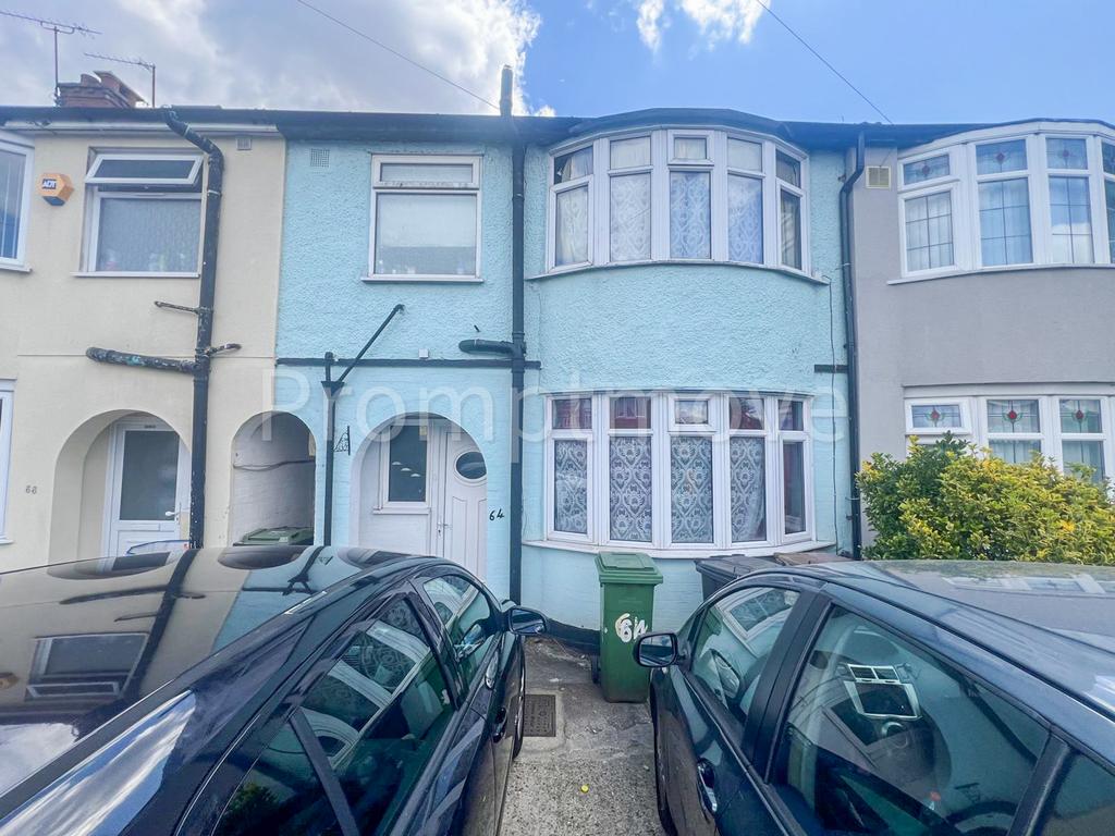 Blundell Road Luton LU3 1SP 3 bed semi-detached house - £1,500 pcm (£ ...