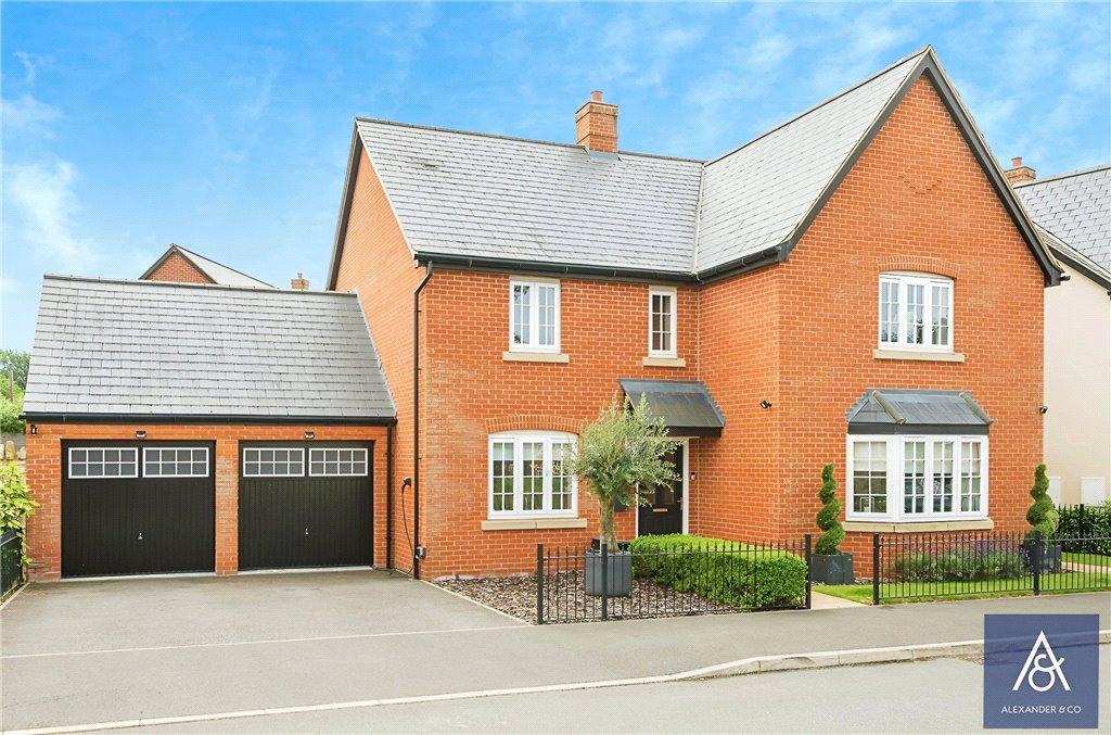 Roberts Road, Towcester NN12 5 bed detached house for sale - £650,000