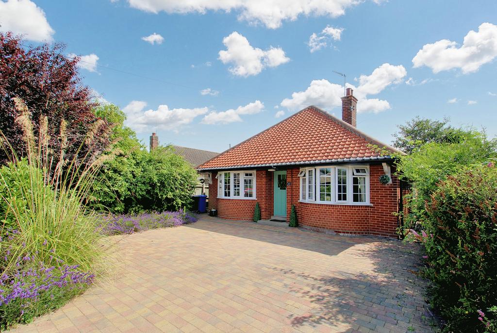 Beccles NR34 3 bed detached bungalow - £325,000