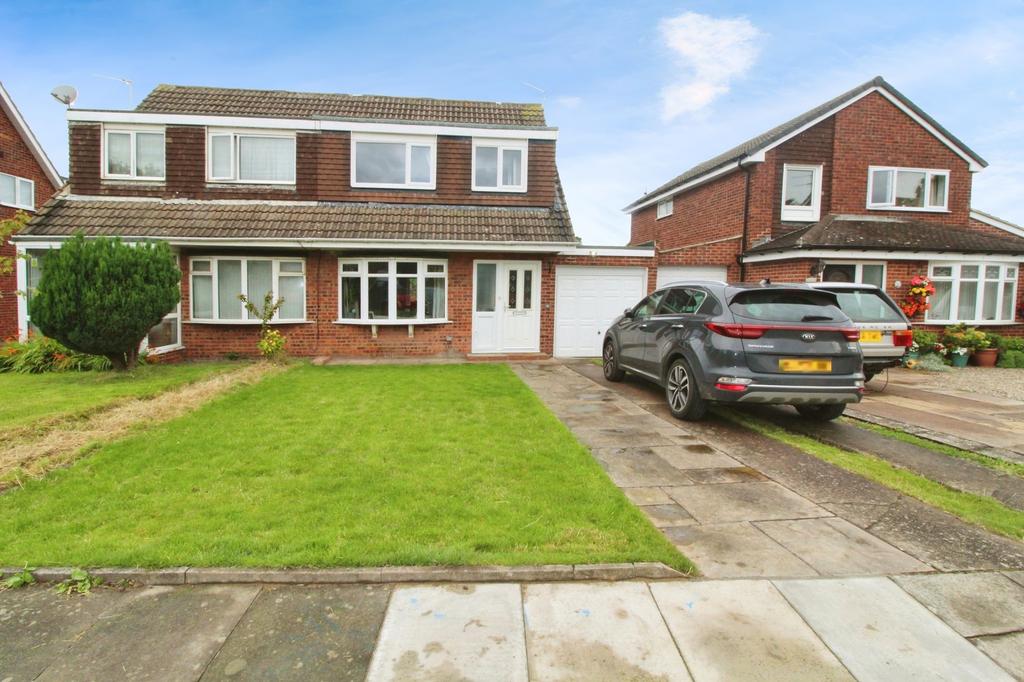 Osprey Drive, Blyth, NE24 3 bed semi-detached house - £180,000