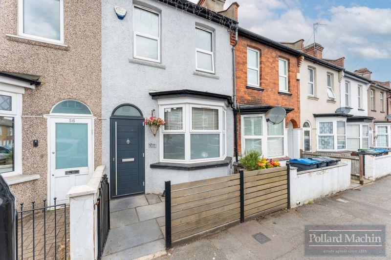 Sanderstead Road, South Croydon 2 bed terraced house - £400,000