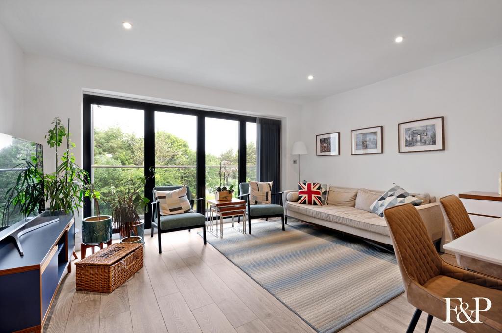 Brayfields, 7 Braywick Road... 2 bed apartment - £1,850 pcm (£427 pw)
