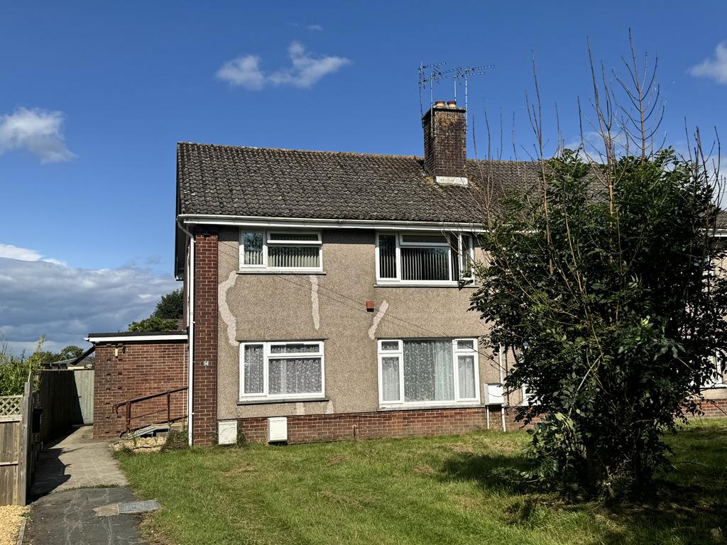 Quarry Road, Alveston, BS35 2 bed flat - £180,000