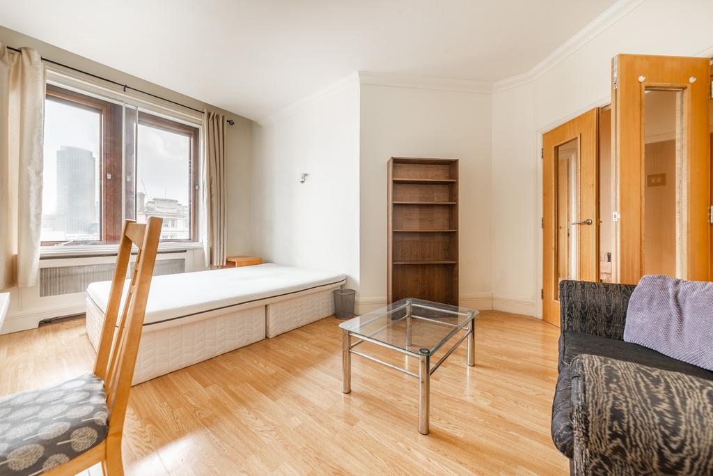 Whitehouse Apartments, London SE1 2 bed apartment - £3,000 pcm (£692 pw)