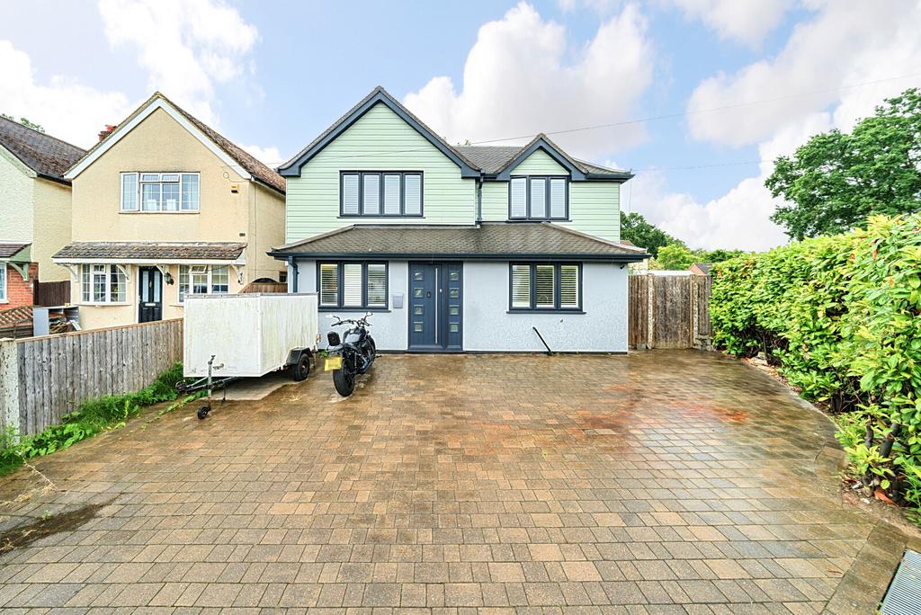 Bourneside Road, Addlestone, KT15 4 bed detached house for sale - £700,000